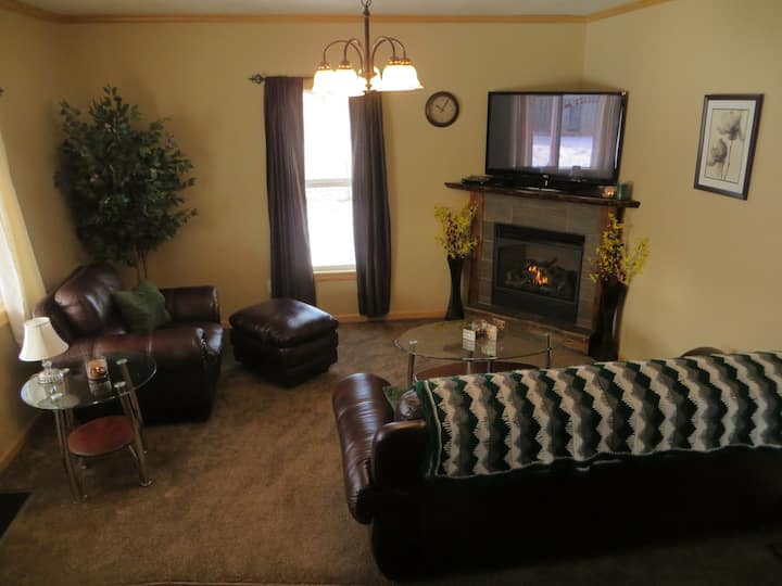 Spearfish Bnb  Lucky Boy  With Private Bathroom - Spearfish, SD