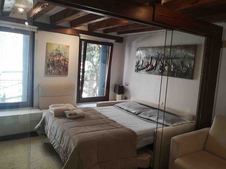 Loft Incantevole Ai Frari - Venecia