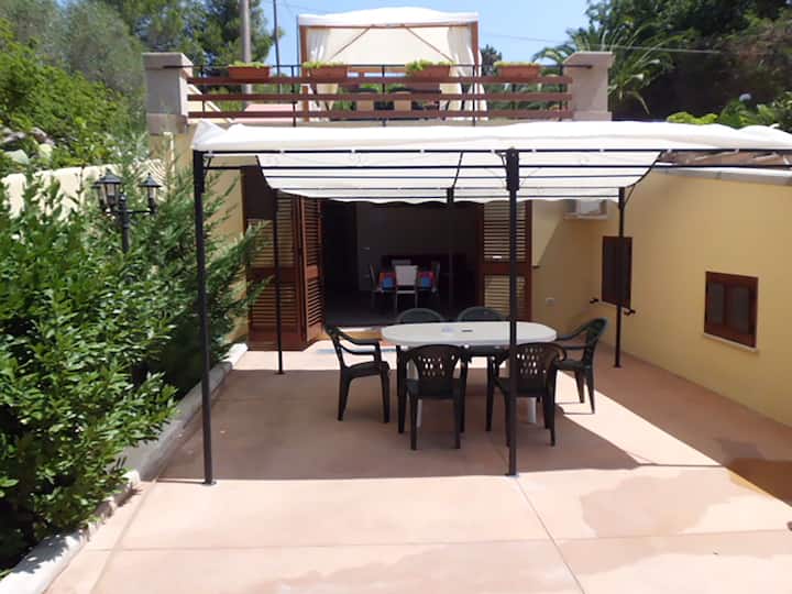Lovely Holiday Villa Sleeps Up To 8 - Nardò