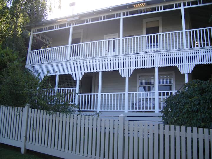 Historic House With Sea Views - Lorne