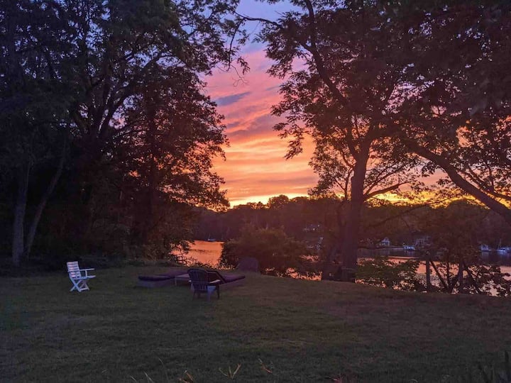Waterfront Cottage On Weems Creek. - Annapolis, MD