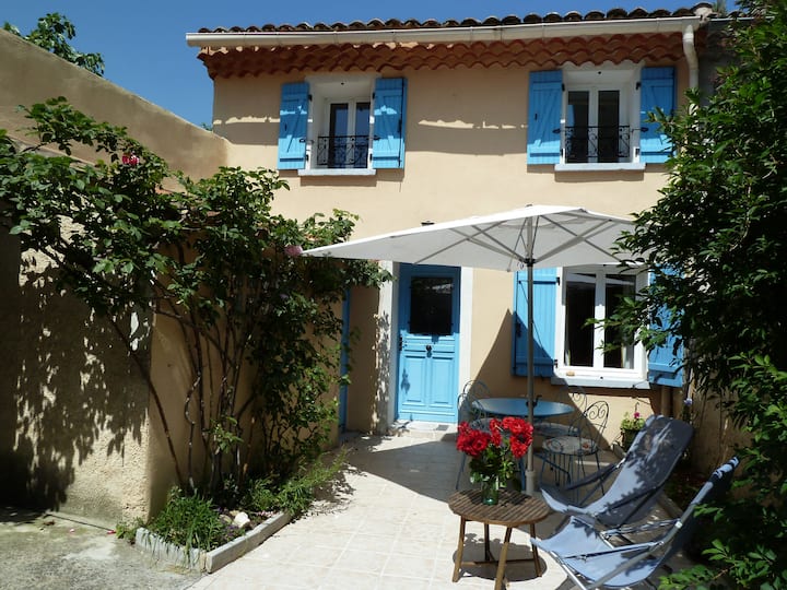 Pernes-les-fontaines : Gite De Charme - Pernes-les-Fontaines