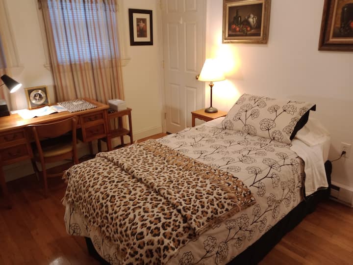 Harvard/mit/single/private 1/2 Bath - Boston, MA