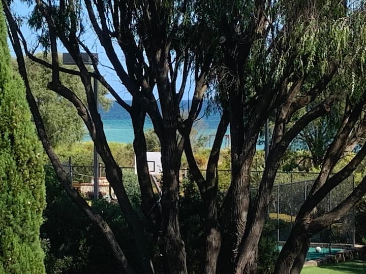 Sea Sanctuary 2 Luxury Beachfront Retreat - Dunsborough