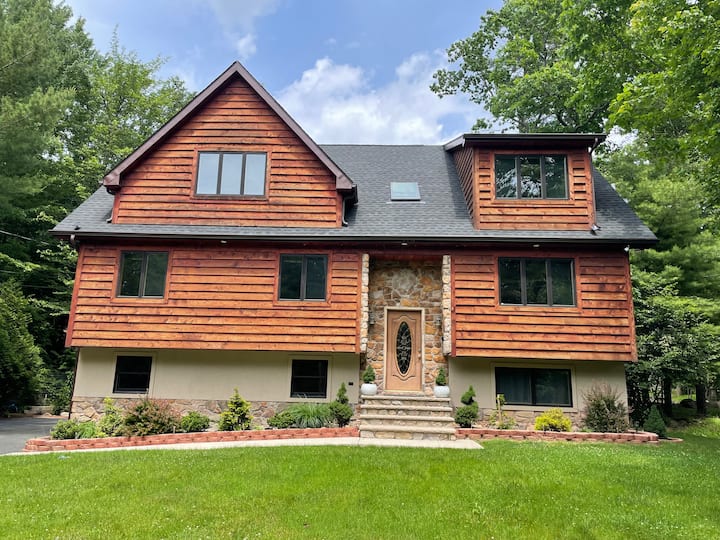 Mountain Modern Gem! 6br Home - 5 Mins To Kalahari - Kalahari Indoor Waterpark, Pocono Manor