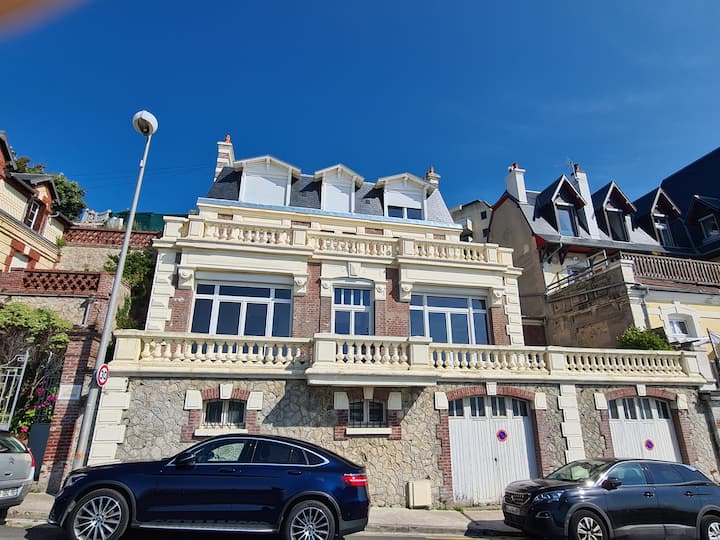 Magnifique Villa Avec Vue Sur La Mer, Plage à 250m - Deauville