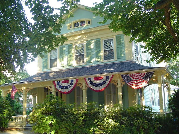 Downtown Bristol Victorian-18 Church Street - Bristol, RI