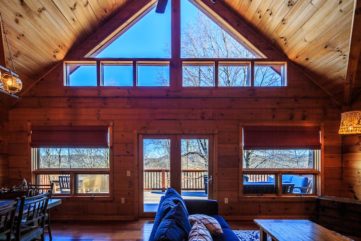 Sunset And Tree Farm View Epic Bunkroom And View - Boone, NC
