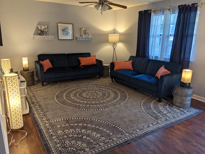 Monthly Remodeled Furnished 2bd Close To Dollywood - Sevierville, TN