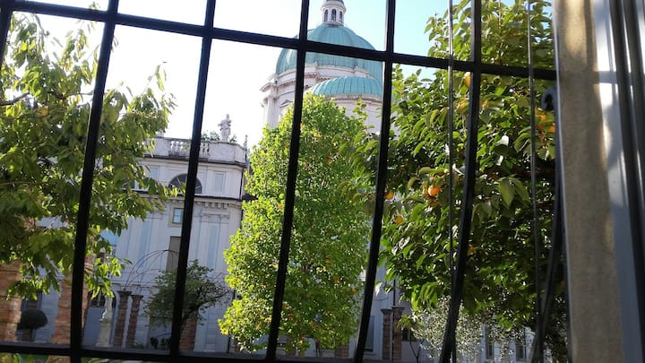 The Secret Garden, Apartment With Dome View - Брешиа