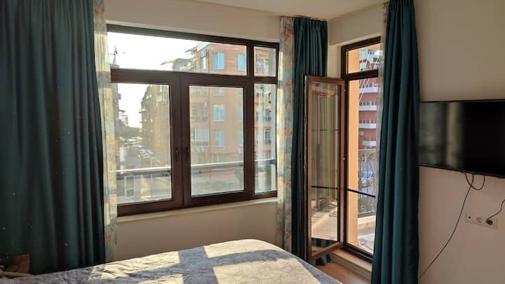 Апартамент " Вита" - Pomorie