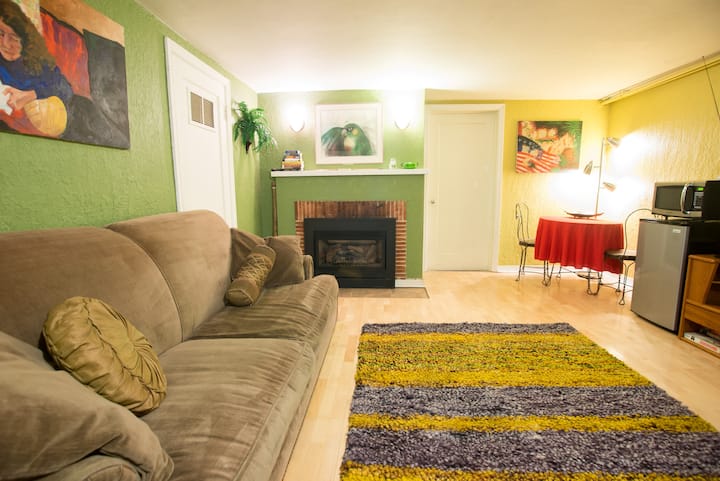 Private Lower Level 2 Bedroom Suite - 科羅拉多州