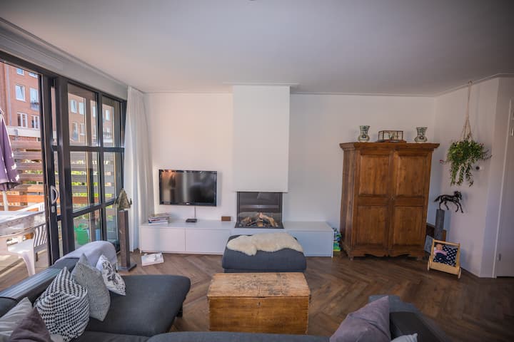 New Beautiful Amsterdam Family Home + Free Parking - Amsterdam