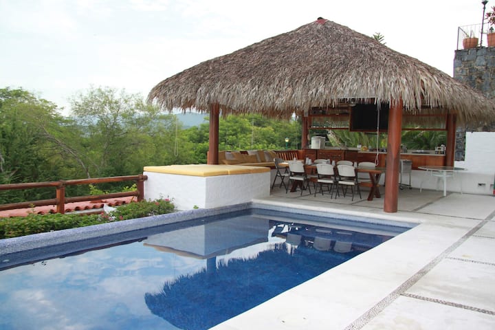 Casa Familiar - Serv. Limpieza Y Ayuda En Cocina - Ixtapa Zihuatanejo