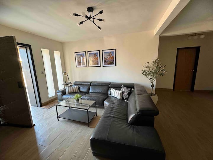 Casa Vacacional En Ensenada Bc 4 Recámaras Amplias - Ensenada