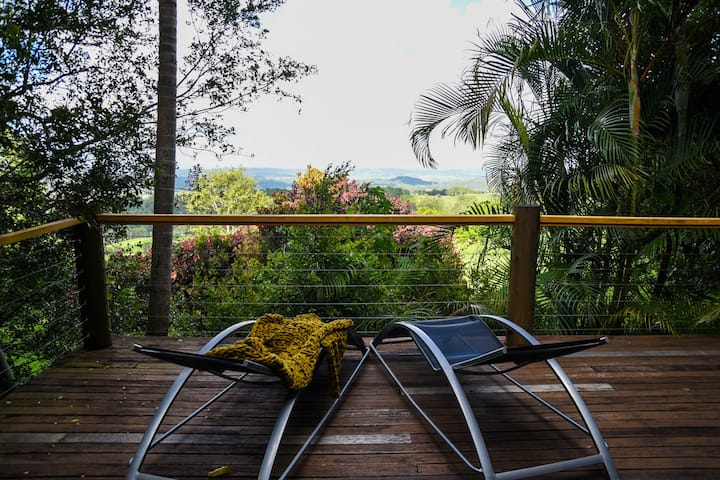 Moonshadow @ Sundance Montville - Montville