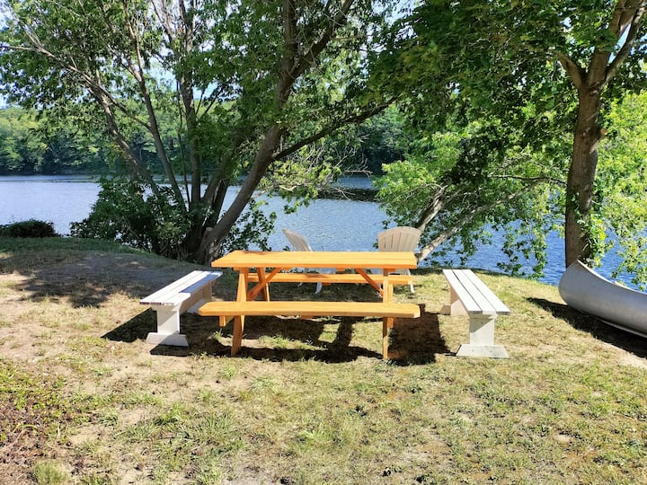 Lovely 3-bedroom Waterfront Historic Home - Waterville, ME