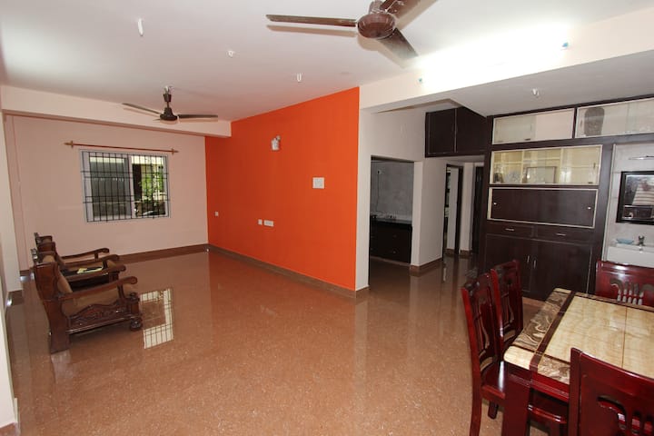 Neat And Cozy 2 Bedroom Apartment In Adyar - Chennai