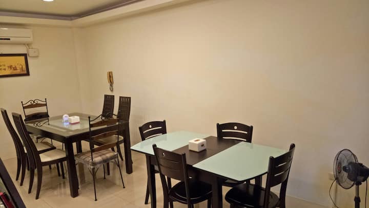 台中民宿5-近捷運g10站優質學區適合商務接待或一群人的旅行 - Taichung City