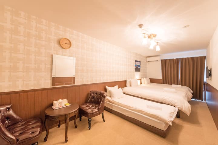 Superior Twin Room | Bath And Movie Viewing - Kyōto