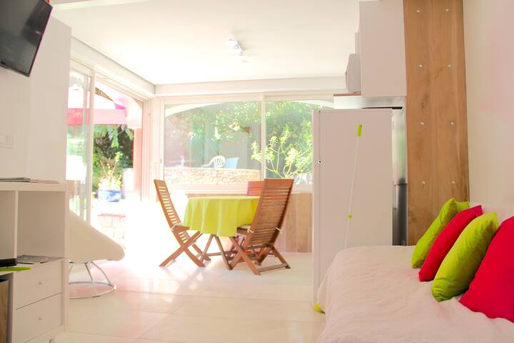 Sete Beau Studio Clim Terrasse Parking -Plage 12mn - Sète