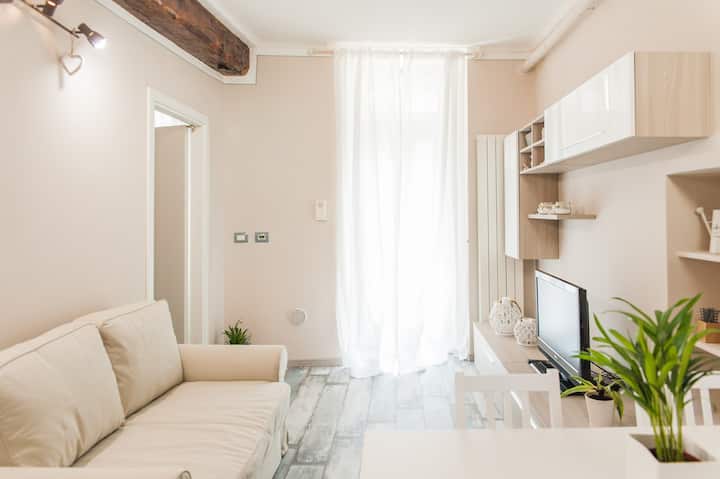 Amarillis, Come A Casa Vostra Amarillis, Like Home - Turin