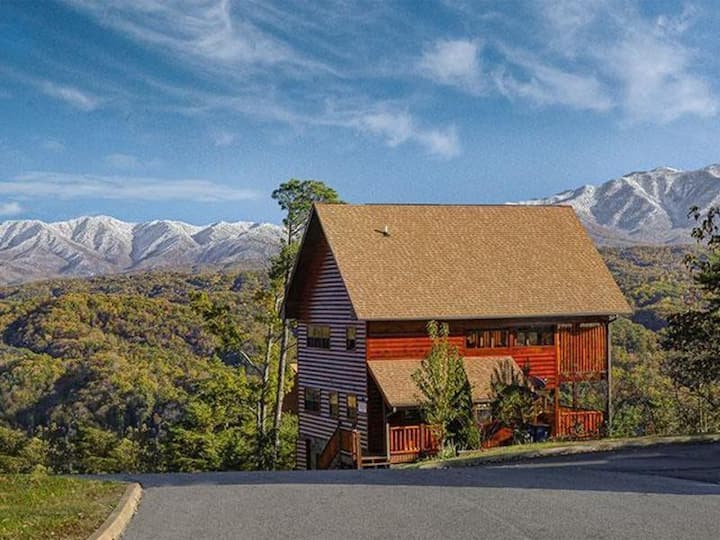 Star Light - Breathtaking Mountain View! - Pigeon Forge, TN