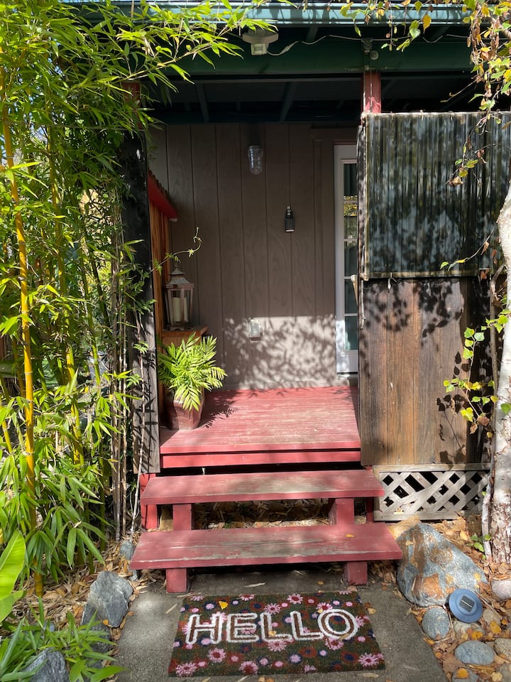 Cabin With Firepit-near Coastal Trails & Harbor - Half Moon Bay, CA