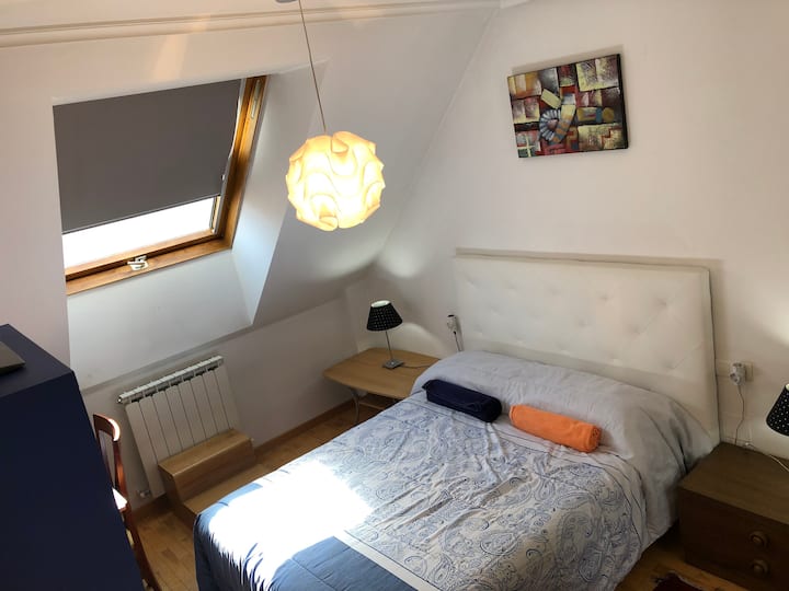 Habitación Wifi, Tv, Escritorio…. - León