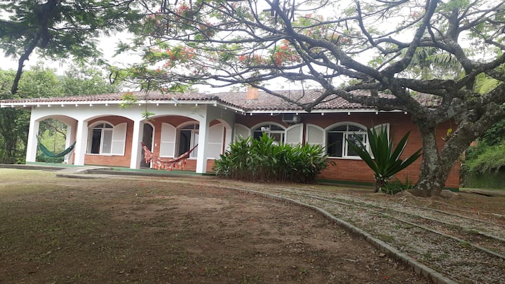 A Casa Da Coruja, Em Sambaqui. - Florianópolis