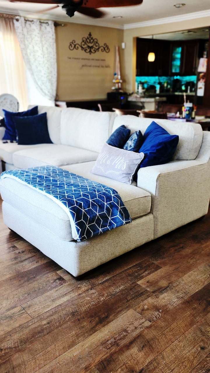 Comfort Away From Home! Sanitized Regularly. - San Bernardino, CA