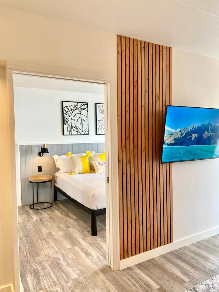Beachfront Condo In Waikiki - Kailua