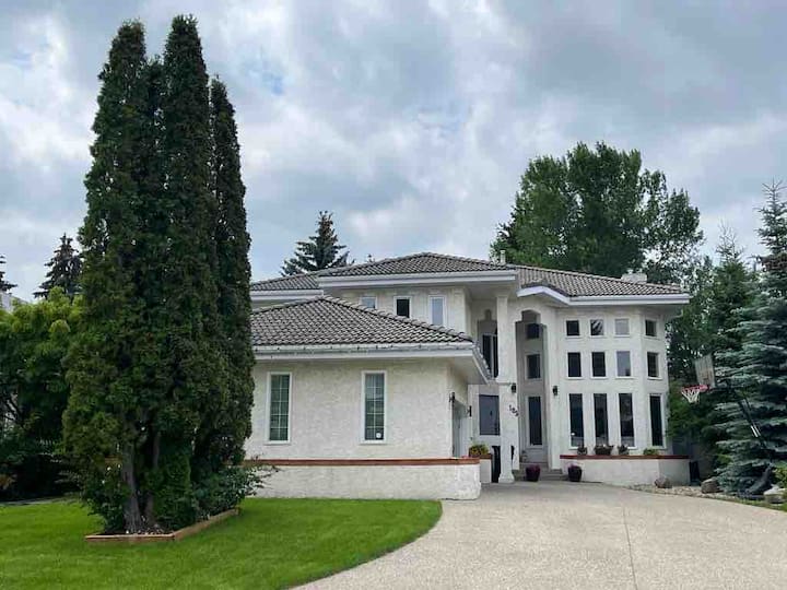 Country Club Basement Suite - Edmonton