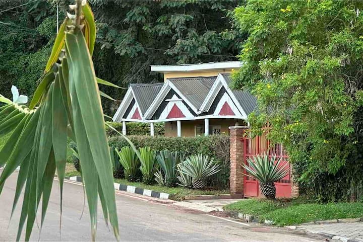 Afro-european Chic Bungalow (Self Contained) - Kigali