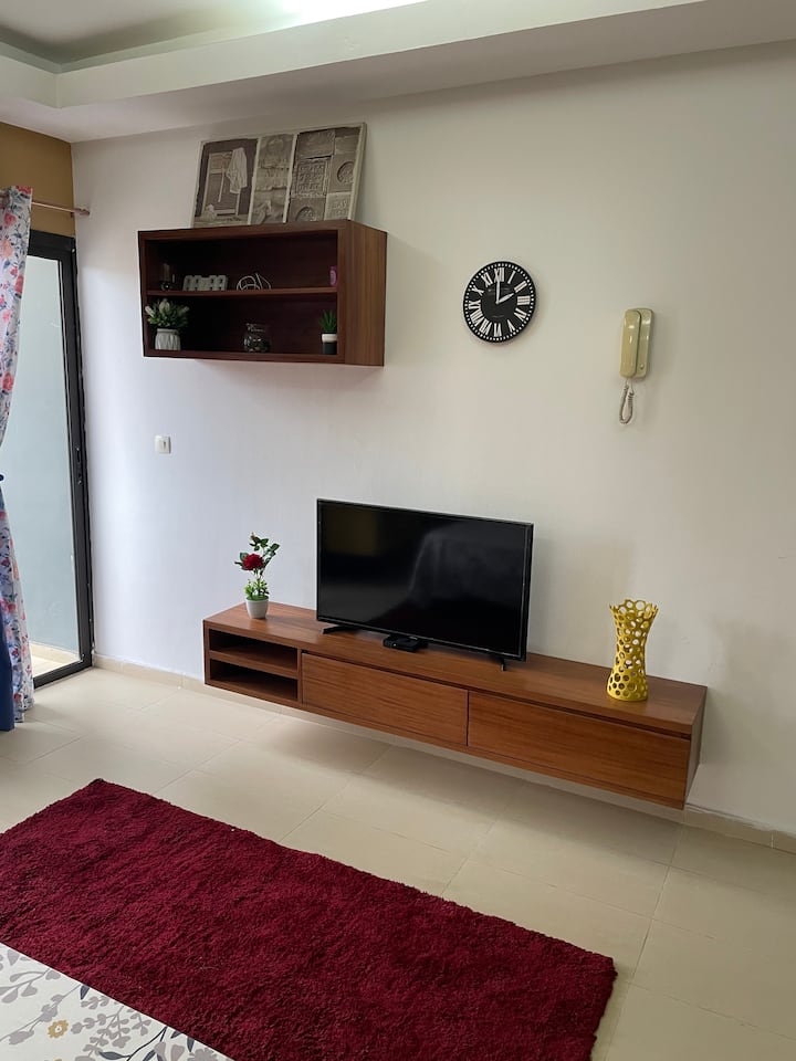 Studio Chic & Moderne. Entièrement Meublé. - Abidjan