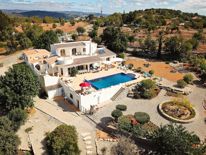 Amazing & Safe Villa In The Region Of Faro! - Faro District