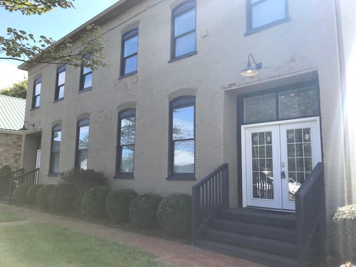 The 524 - Paducah, KY