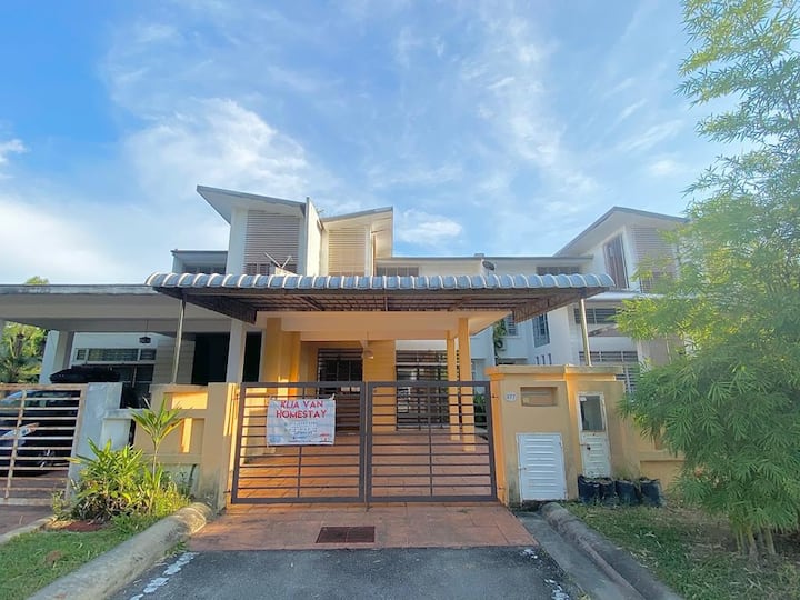 Superlink House Near Sic F1, Klia, Enstek & Nilai - Labu