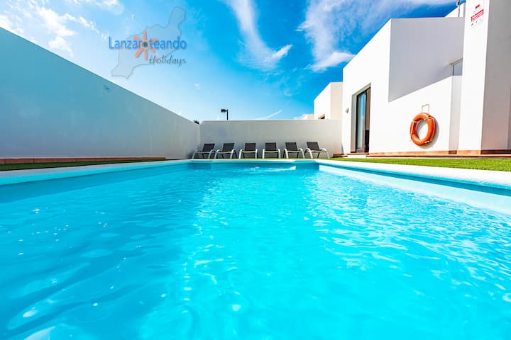 Vivienda Vacacional El Golfo - Playa Blanca