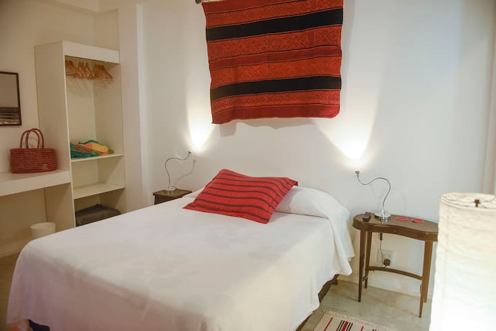 Suite Em Casinha Independente Com Lindo Jardim - Rio de Janeiro