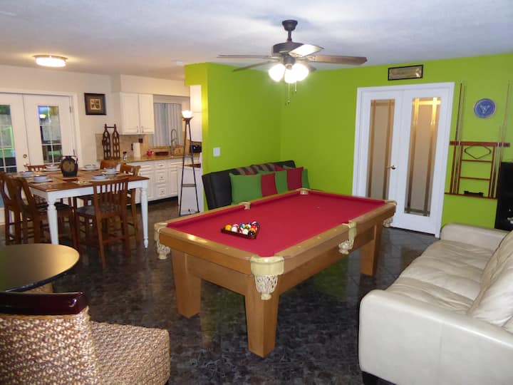 Orlando Area 4br/2ba Home Jacuzzi & Communal Pool - Maitland, FL