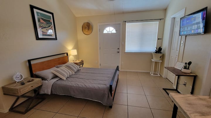 Casita Del Sol - Private Guest Suite East El Paso - El Paso, TX