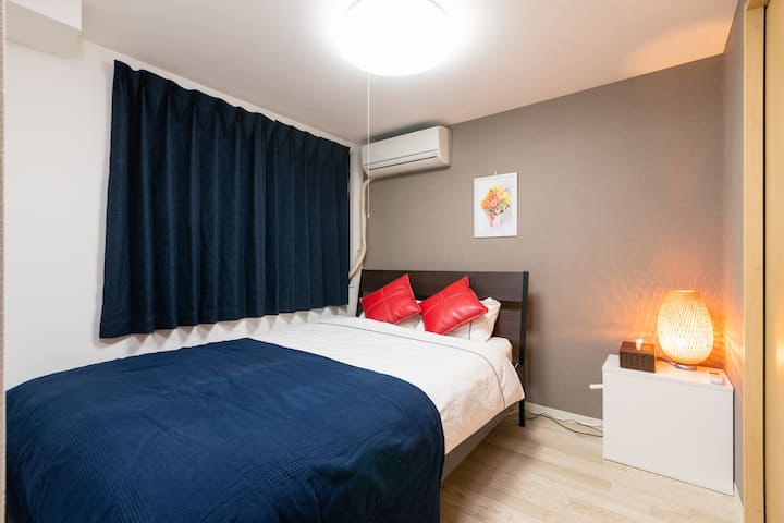 303　 日本橋駅徒歩３分！道頓堀徒歩２分！カップル、お友達同士に最適なお部屋です。立地に自信あり！ - Umeda