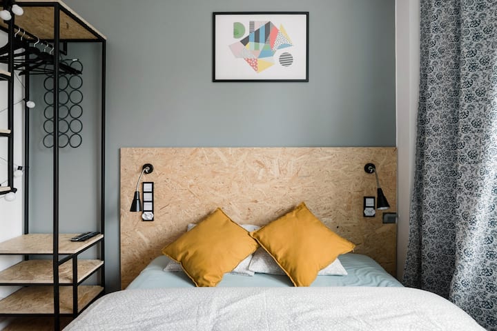 Cosy Modern Flat In A Quiet Area Of The Old Town Near Tube - Varsovie