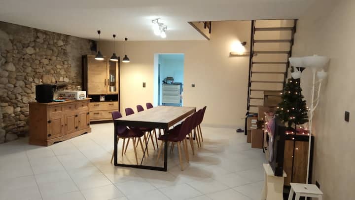 Chambre 15m² Dans Maison De Campagne De 170m² - Seyssel