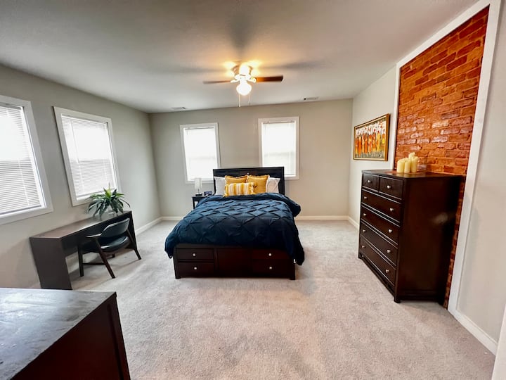 Oversized Private Bedroom1/ Selfcheck-in/olde Town - Augusta, GA