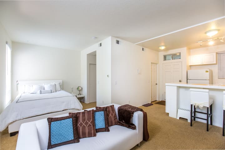 充実したカリフォルニアライフを満喫してください! - Huntington Beach, CA