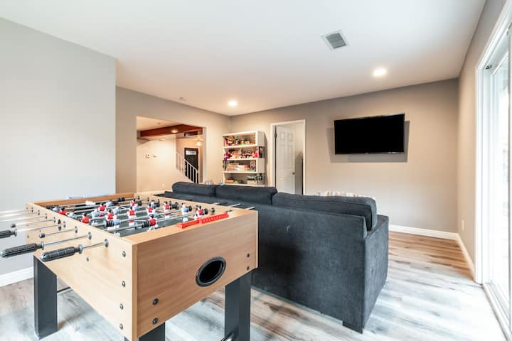 Newly Remodeled Home 4 Lrg Family/friend Gathering - 歐申賽德
