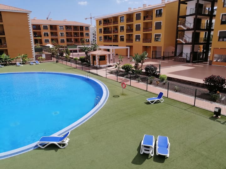 Precioso Apartamento Con Piscina En Palm Mar - Los Cristianos