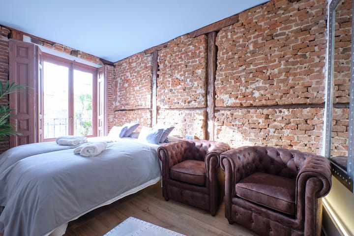 Latina-balcony-wifi-a/c-smarttv - Madrid
